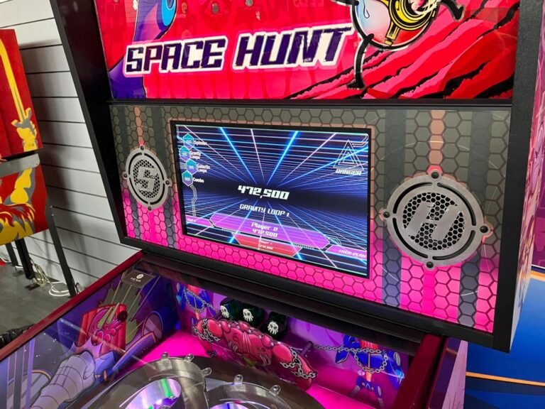 Space Hunt | Hexa Pinball | Review