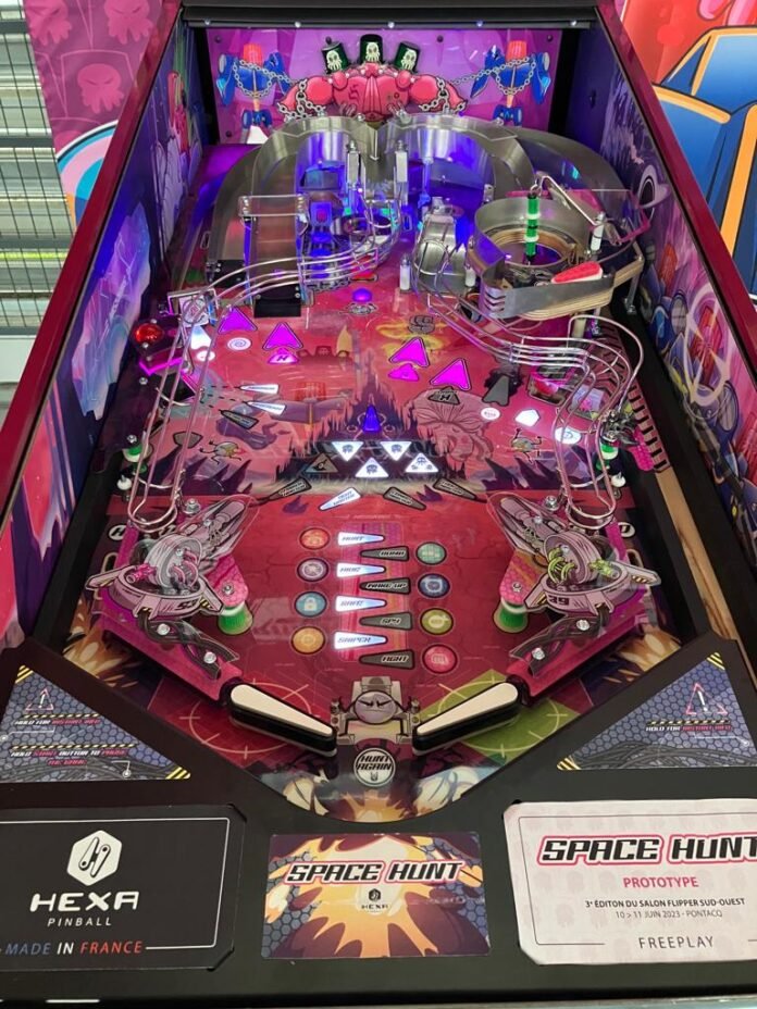 Space Hunt | Hexa Pinball | Review